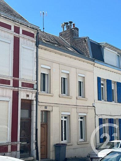 Maison 5 pièces à Saint-Quentin, Centre-ville, à vendre
