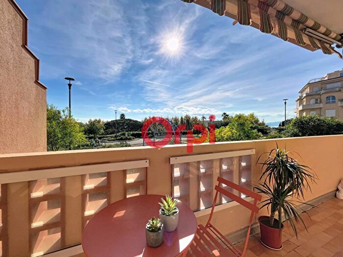 Appartement à vendre - Sainte-Maxime, Centre-ville, Pléiades - 2 pièces - 1 chambre