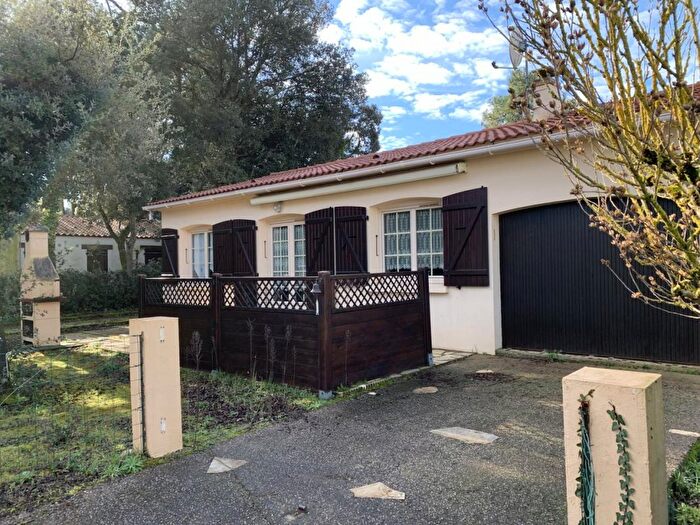 Maisons à vendre et appartements à louer - 1