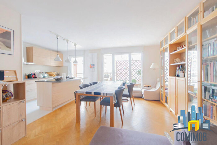 Appartement à vendre - Courbevoie, Faubourg de lArche - 4 pièces - 3 chambres