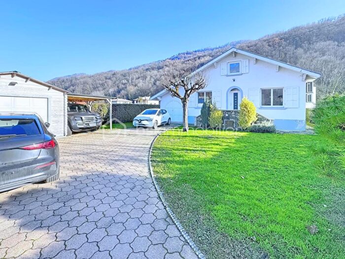 Maison à vendre - Le Champ-près-Froges - 5 pièces - 3 chambres