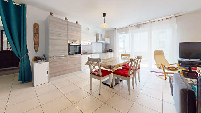 Appartement 3 pièces à Manom, à vendre