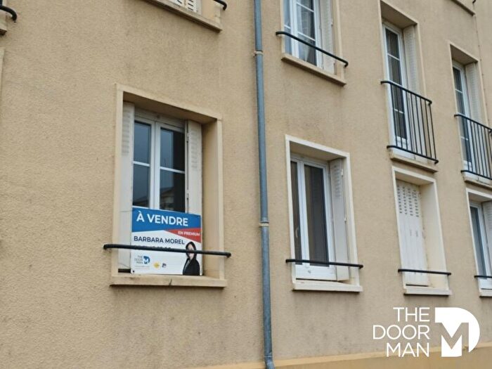 Appartement à vendre - Saint-Florent-sur-Cher - 3 pièces - 2 chambres