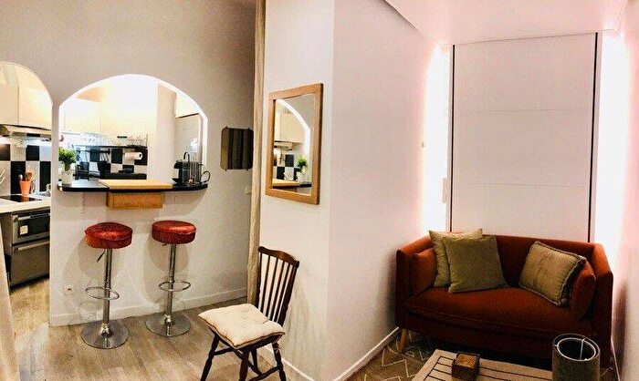 Appartement à louer - Clignancourt-Jules Joffrin, Paris ème arrondissement - 1 pièce