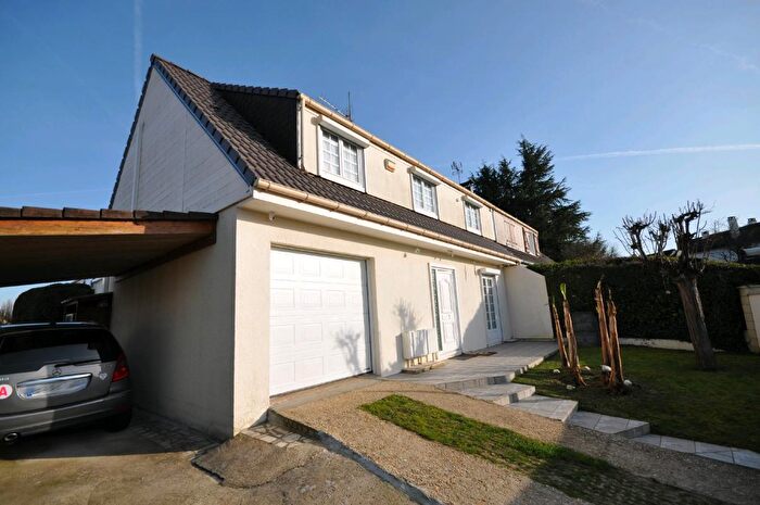 Maison à vendre - Boissy-sous-Saint-Yon - 6 pièces - 4 chambres