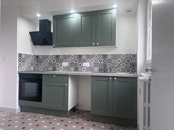 Appartement à louer - Colbert-Chaussade, Nevers - 2 pièces - 1 chambre