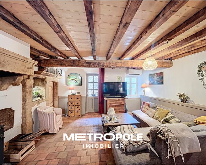 Maison à vendre - Saint-Laurent-dOingt - 8 pièces - 5 chambres