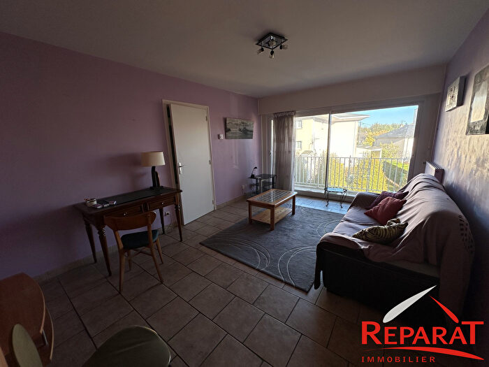 Appartement à louer - Brive-la-Gaillarde, Pont de La Bouvie, Gaubre, Estavel, Tujac - 2 pièces - 1 chambre