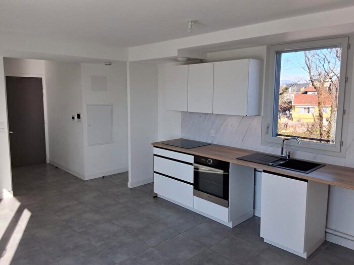 Appartement à louer - Rumilly, Centre-ville - 2 pièces - 1 chambre