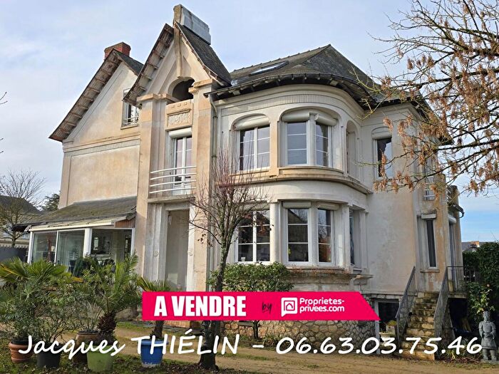 Maison à vendre - Longué, Longué-Jumelles - 8 pièces - 5 chambres