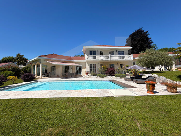 Brié-et-Angonnes : Maison 5 pièces à vendre