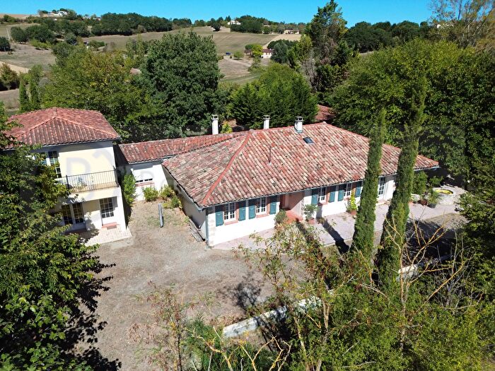 Maison 8 pièces à vendre à Le Castéra