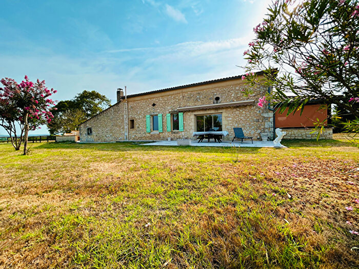 Maison à vendre - Saint-Étienne-de-Villeréal - 7 pièces - 5 chambres