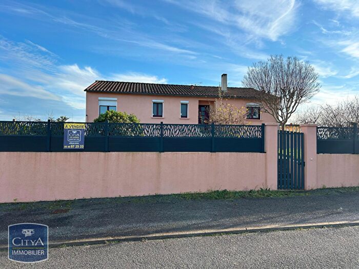 Maison à vendre - Saintes, Centre-ville - 6 pièces - 3 chambres