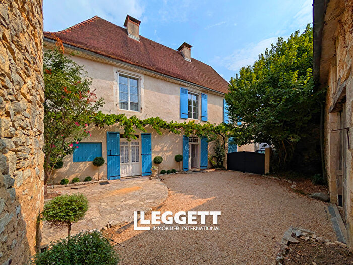 Maison à vendre - Coulaures - 5 pièces - 3 chambres