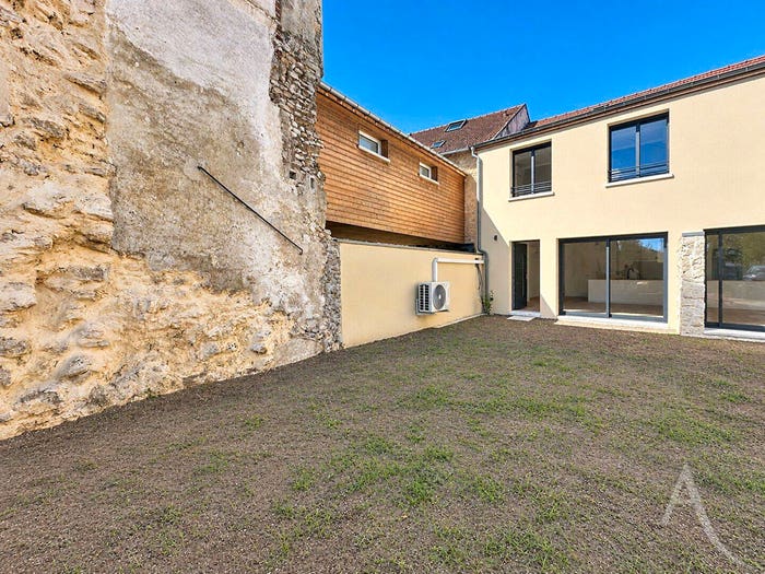 Centre Bourg, Épône - Maison 3 pièces à louer