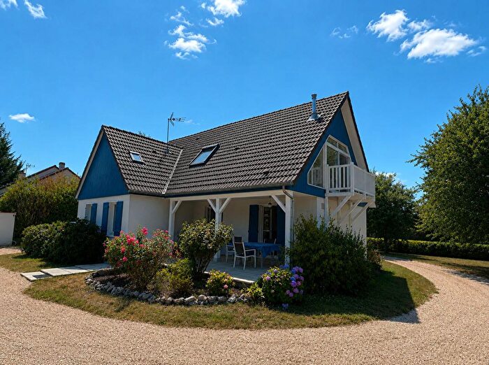 Maison 9 pièces à La Chapelle-Montmartin, à vendre