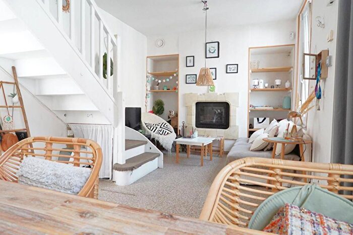 Maison à louer - Sainte Anne-Faubourg, Amiens - 3 pièces - 2 chambres