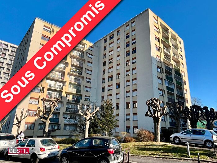 Appartement à vendre - Saint-Ouen-lAumône, Centre-ville, Prairie - 1 pièce - 1 chambre