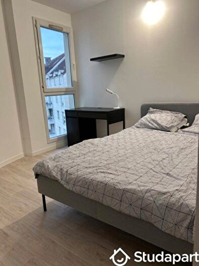 Appartement à louer - Rive de Seine Sud Est, Melun - 1 pièce - 1 chambre
