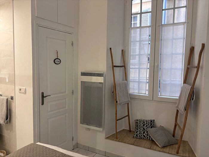 Appartement à vendre - Nice, Vieux Nice - 2 pièces - 1 chambre