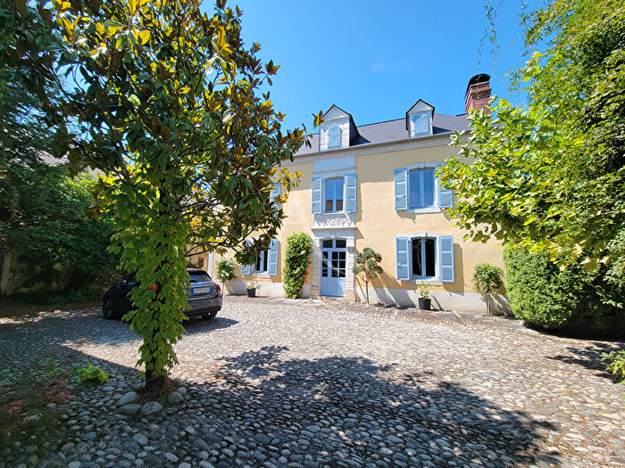 Maison à vendre - Pardies-Piétat - 9 pièces - 5 chambres