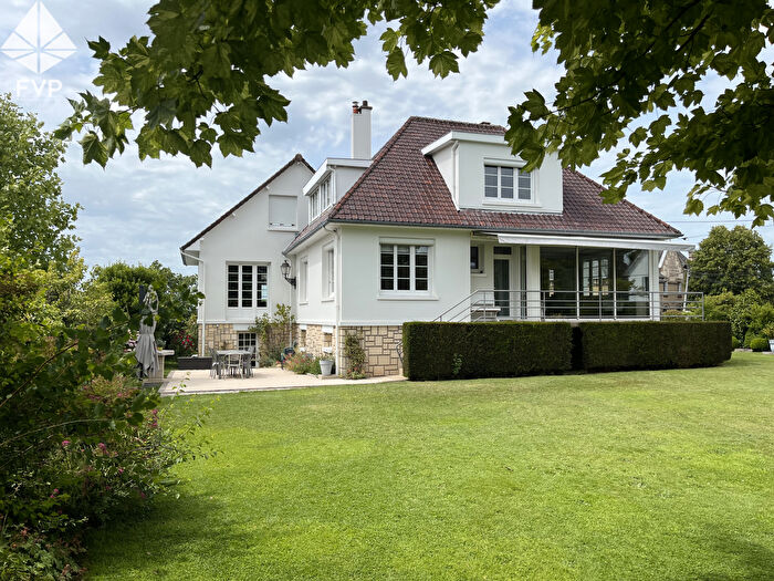 Maison 8 pièces à Doudeville, à vendre
