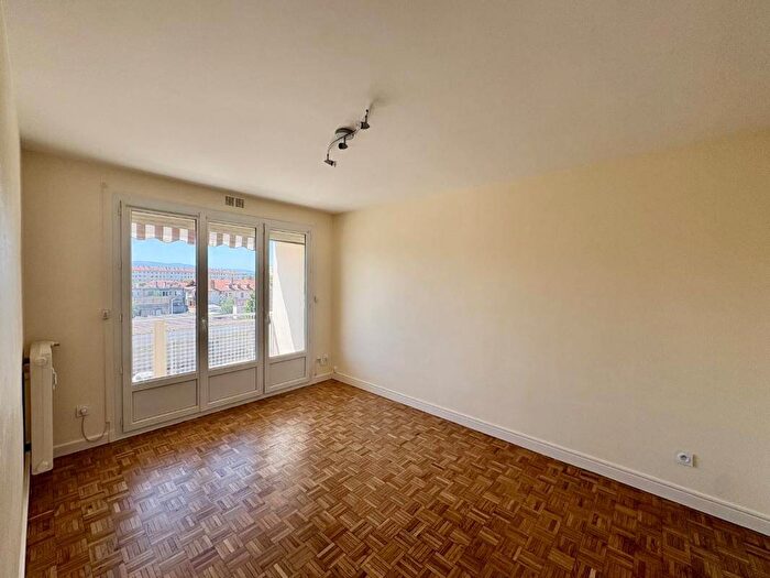 Appartement 2 pièces à louer - Paris, Roanne