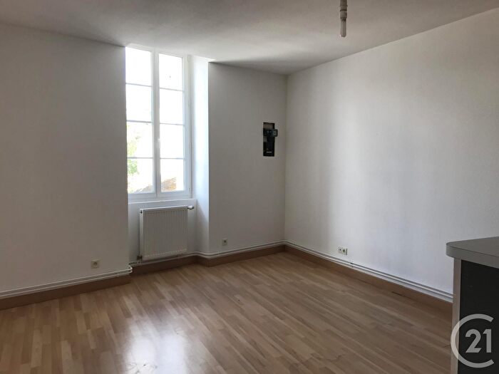 Appartement à louer - Commentry - 3 pièces - 2 chambres