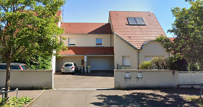 Maison 5 pièces à Dijon, Toison d'Or, à louer