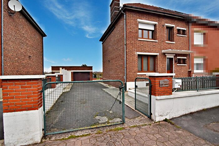 Maison à vendre - Haulchin - 5 pièces - 3 chambres