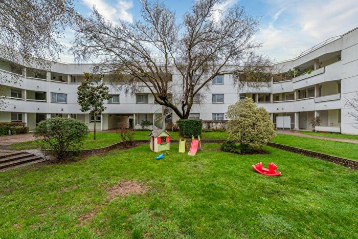 Appartement 4 pièces à Le Parc, Guyancourt, à louer