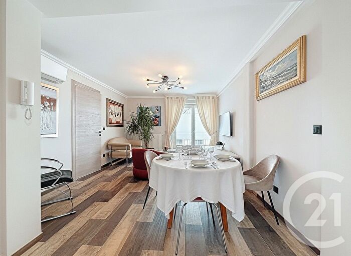 Appartement à vendre - Antibes, Coeur de ville - 4 pièces - 3 chambres