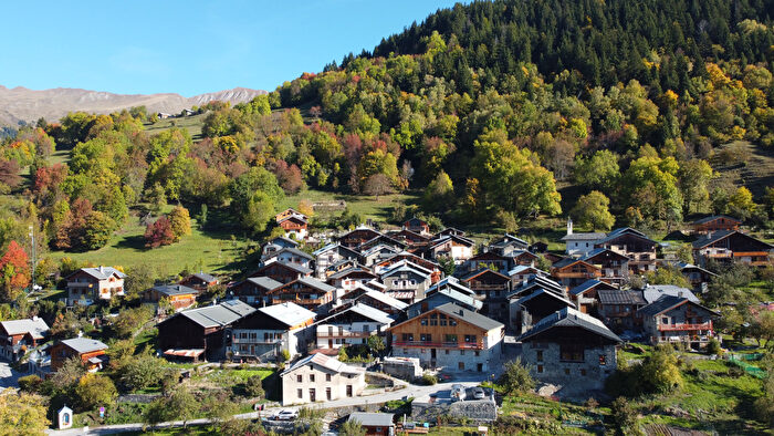 Maison à vendre - Bozel - 7 pièces - 5 chambres