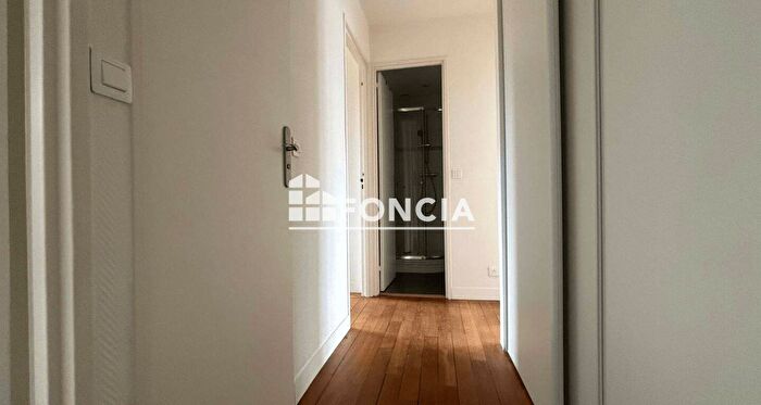 General Leclerc, Le Pecq : Appartement 2 pièces à louer