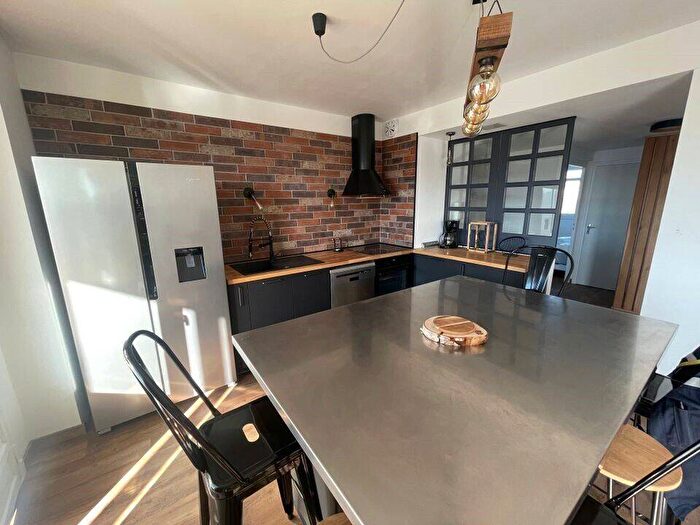 Allet, Bourg-lès-Valence - Appartement 3 pièces à louer
