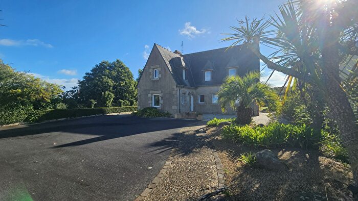 Maison 6 pièces à vendre à Ploubazlanec