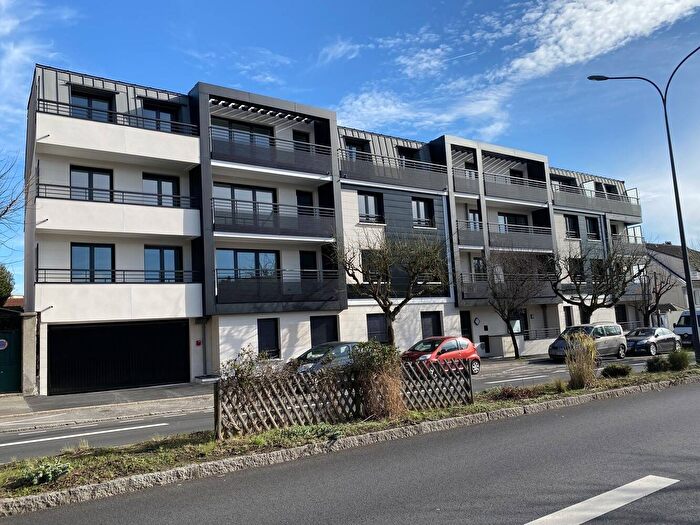 Appartement 2 pièces à Village, Le Chesnay-Rocquencourt, à louer