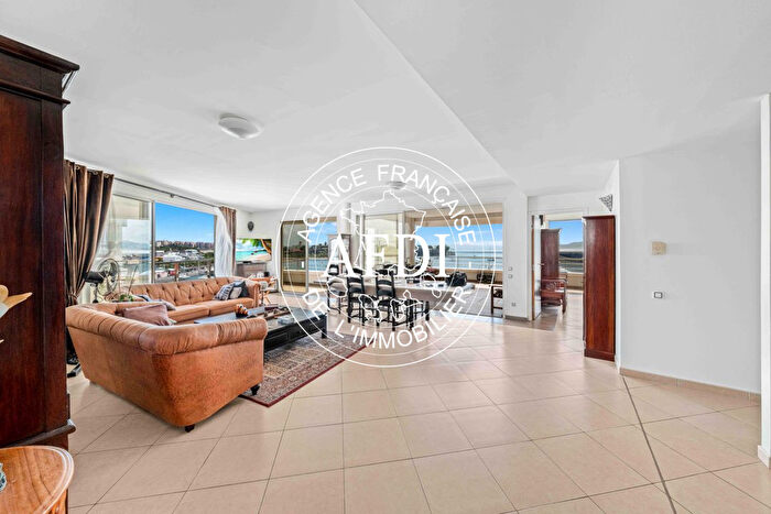 Appartement à louer - Fort-de-France - 4 pièces - 3 chambres