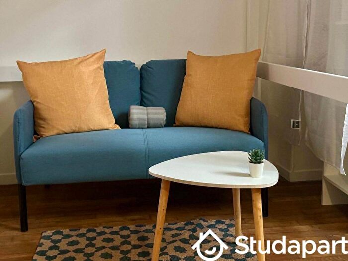 Appartement à louer - Hauts dAsnières-Métro, Asnières-sur-Seine - 1 pièce