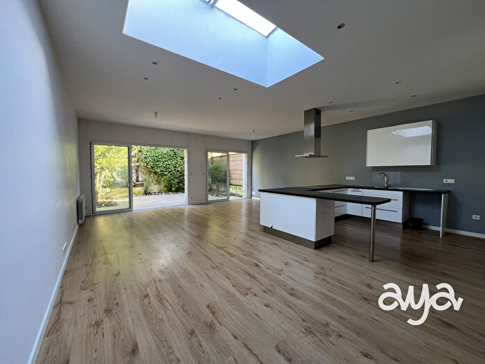 Maison à louer - Nantes, Longchamp, Rond-Point de Rennes, Perverie, Américains - 6 pièces - 4 chambres