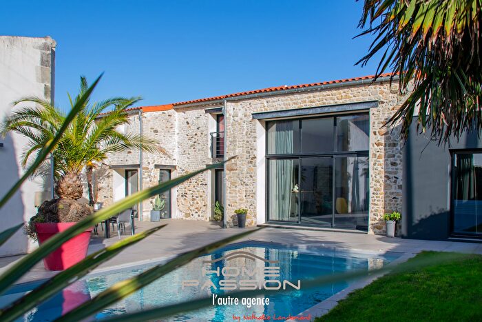 Maison à vendre - Mornac-sur-Seudre - 6 pièces - 4 chambres