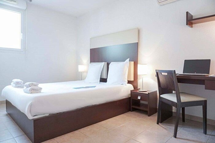 Appartement à louer - Six-Fours-les-Plages - 3 pièces - 1 chambre