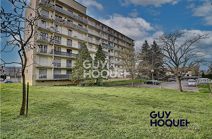 Appartement à vendre - Décines-Charpieu, Le Prainet - 3 pièces - 2 chambres