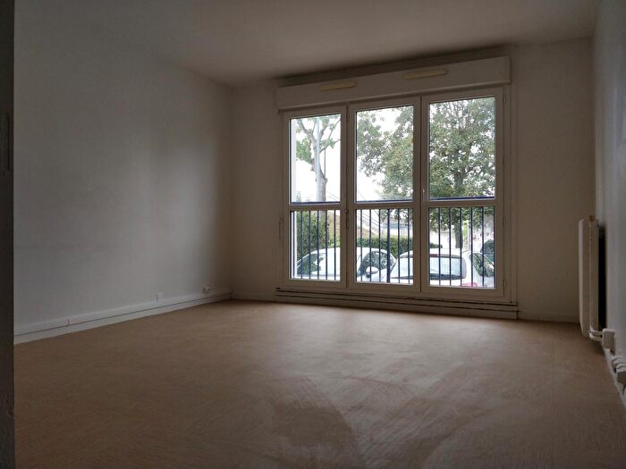 Appartement à vendre - Pontoise, Les Larris, Maradas - 3 pièces - 2 chambres