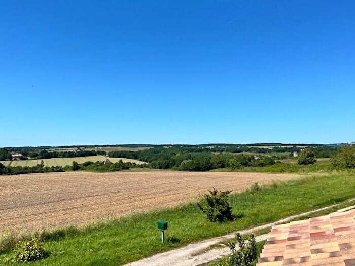 Maison 4 pièces à Duras, à vendre