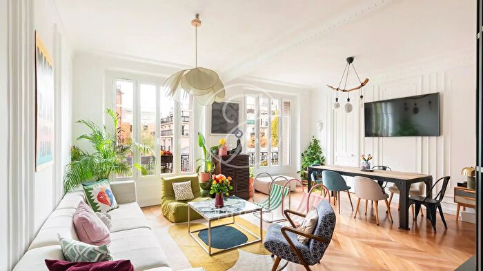 Appartement à vendre - Paris e , Canal Saint-Martin, Jemmapes - 4 pièces - 2 chambres