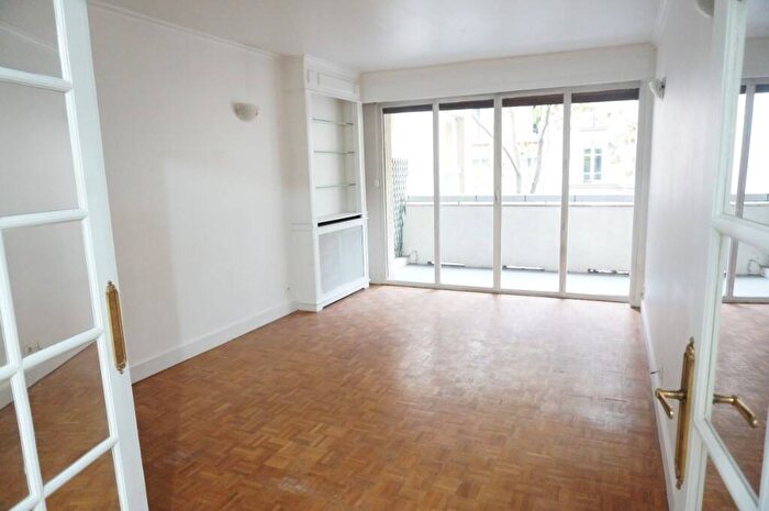 Appartement à louer - Emeriau-Zola, Paris ème arrondissement - 3 pièces - 2 chambres