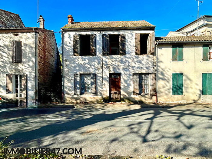 Maison à vendre - Castelmoron-sur-Lot - 4 pièces - 3 chambres