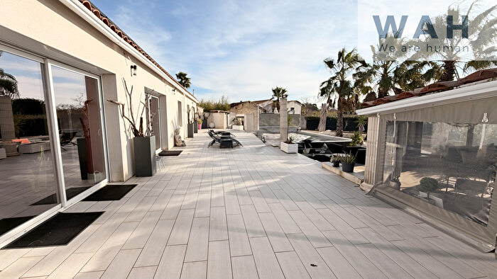 Maison à vendre - Saint-Aunès - 7 pièces - 3 chambres